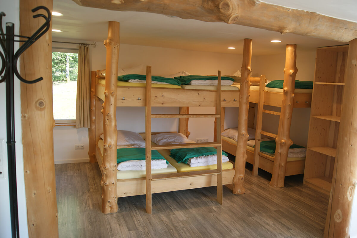 woodcamp: Haus und Hof